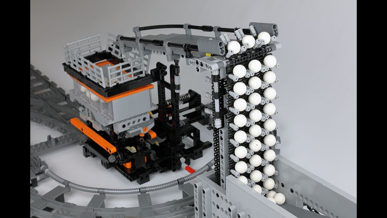 Vertical Train Loader LEGO GBC - YouTube