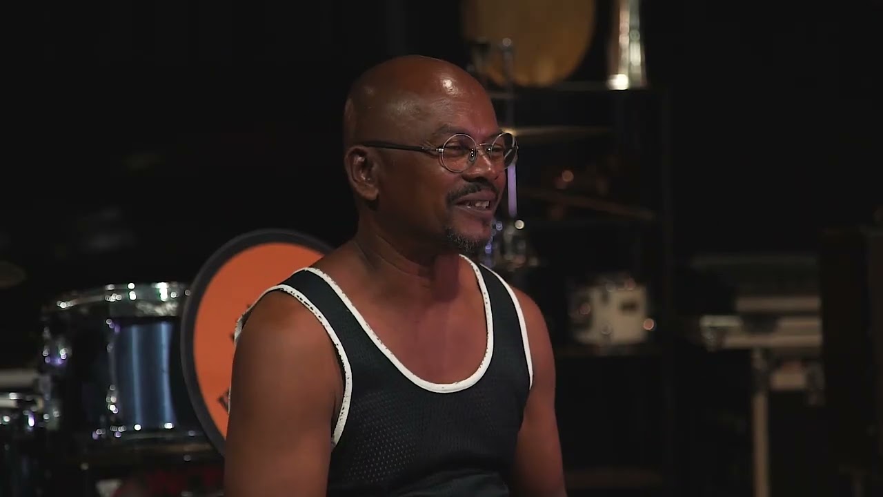 KKM Sezon 6 - Konser #2 - Interview Coach - Eric Triton - YouTube