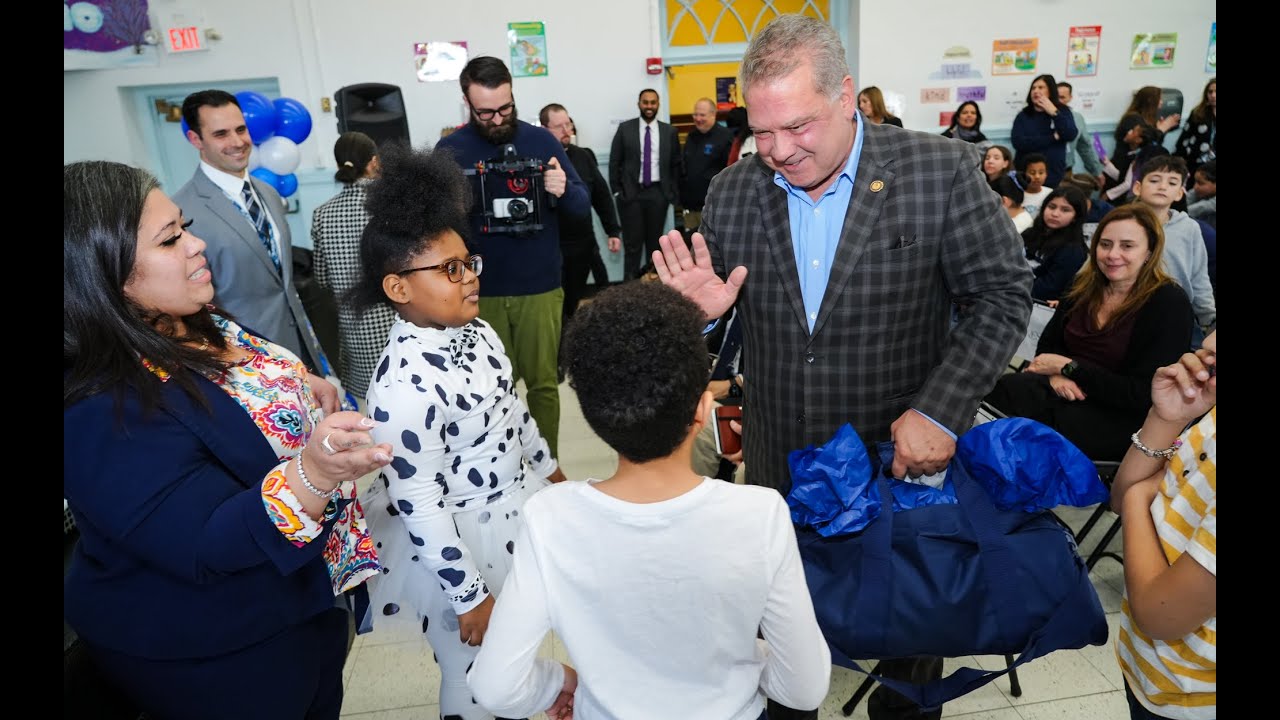 Mayor's School Spotlight: School 17 - YouTube