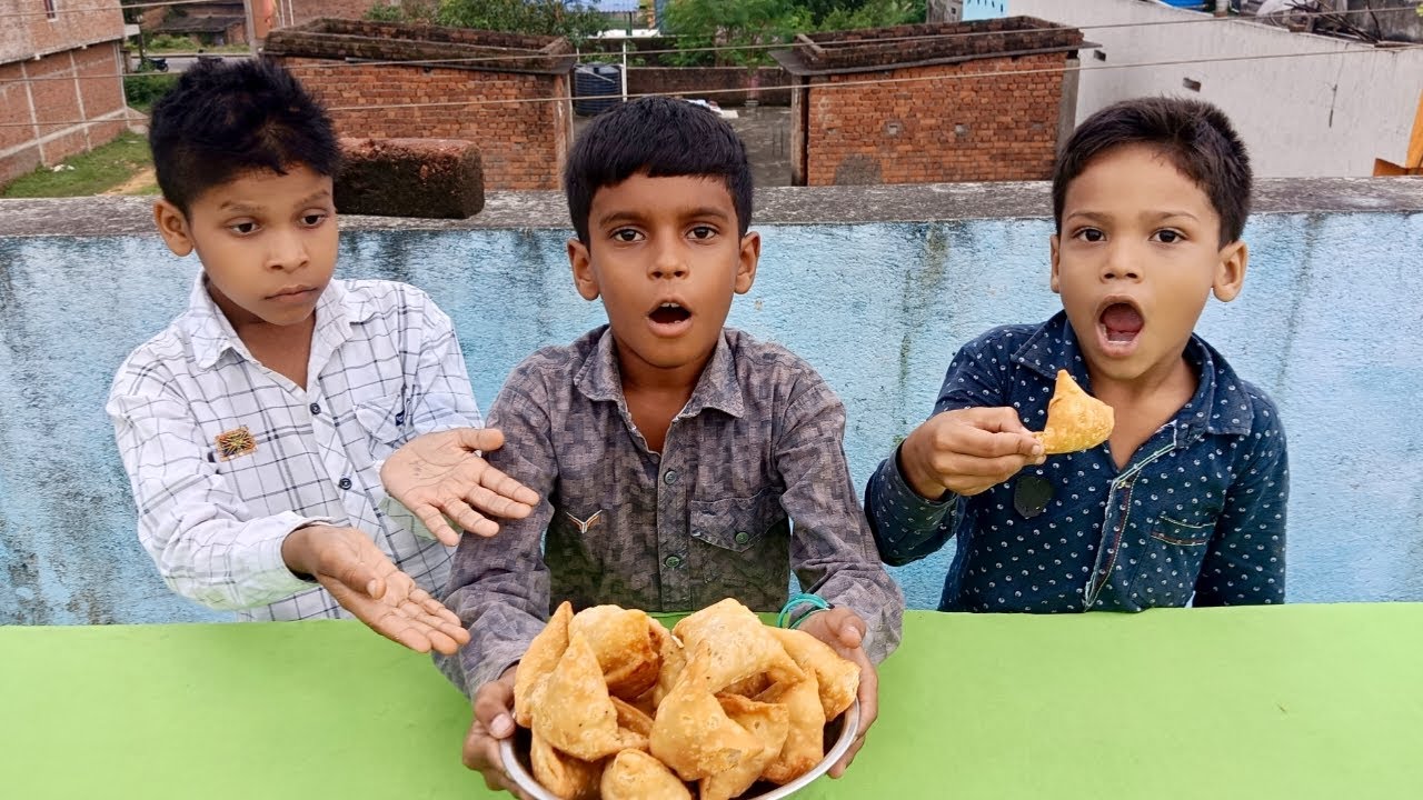 Samosa Eating challenge with My Friends l MR.Experiment Tv - YouTube