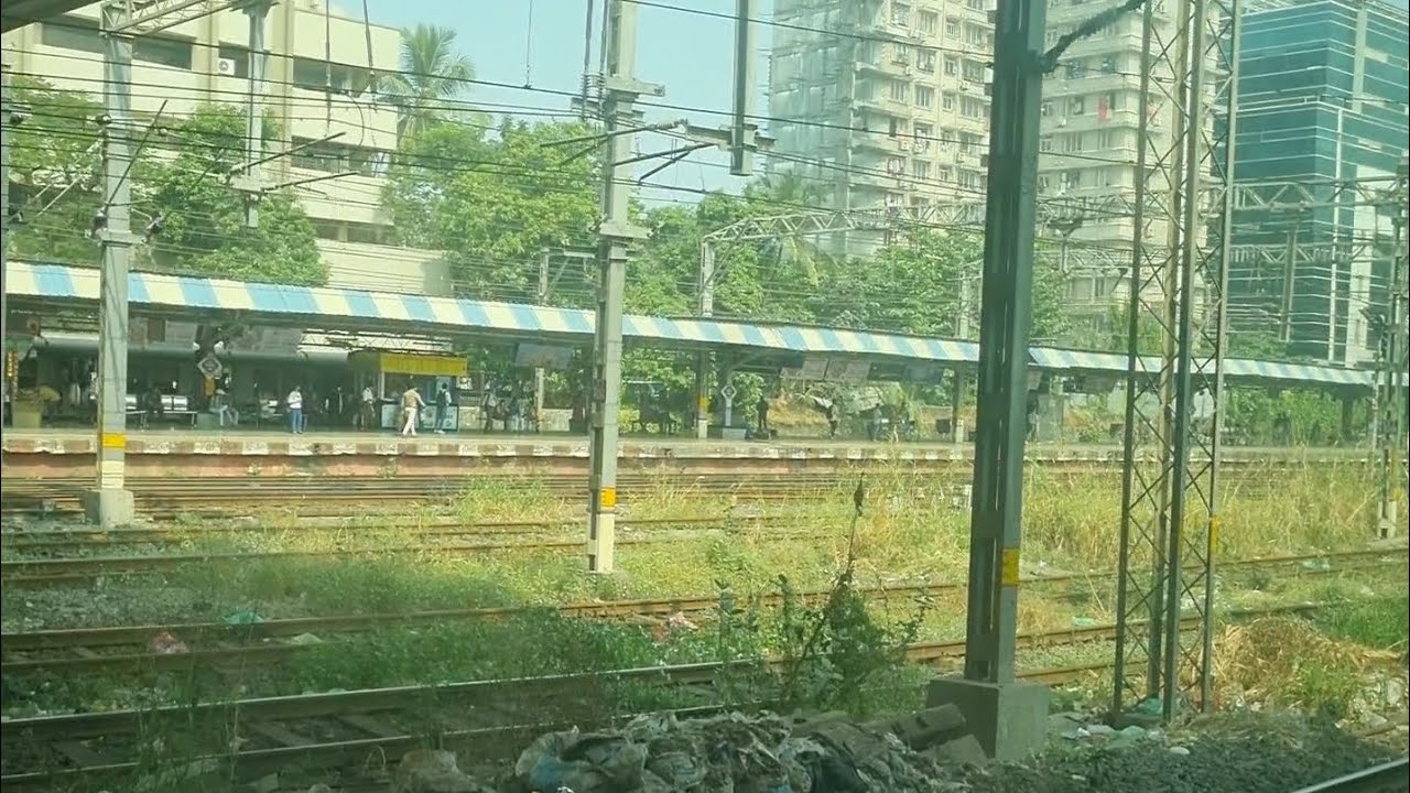 12220 Mumbai LTT Duronto passing Vidya Vihar | Indian Railways - YouTube