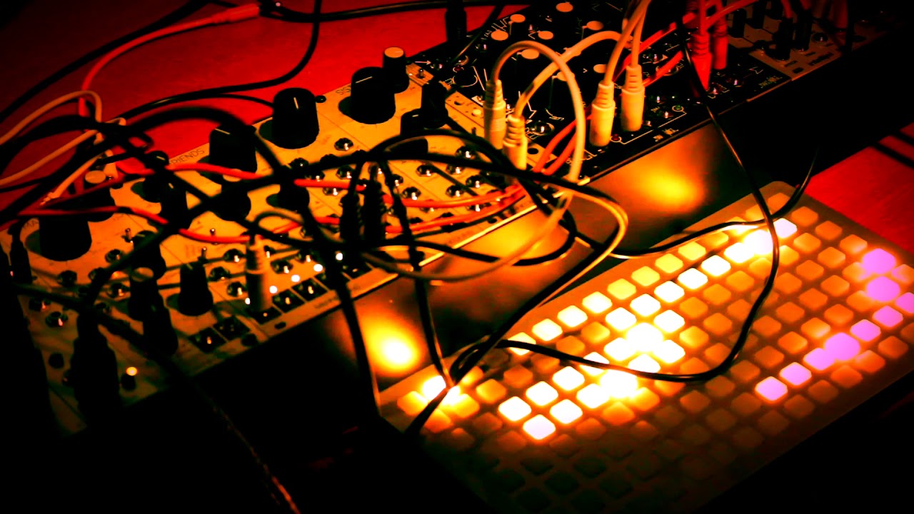 Eurorack Ambient/Monome Norns (MLR) - A book on 63 - YouTube