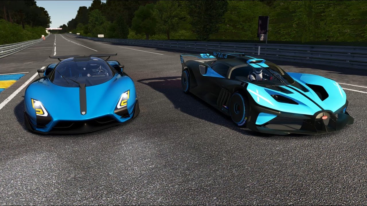 SSC Tuatara Strike vs Bugatti Bolide at LeMans no Chicane - YouTube