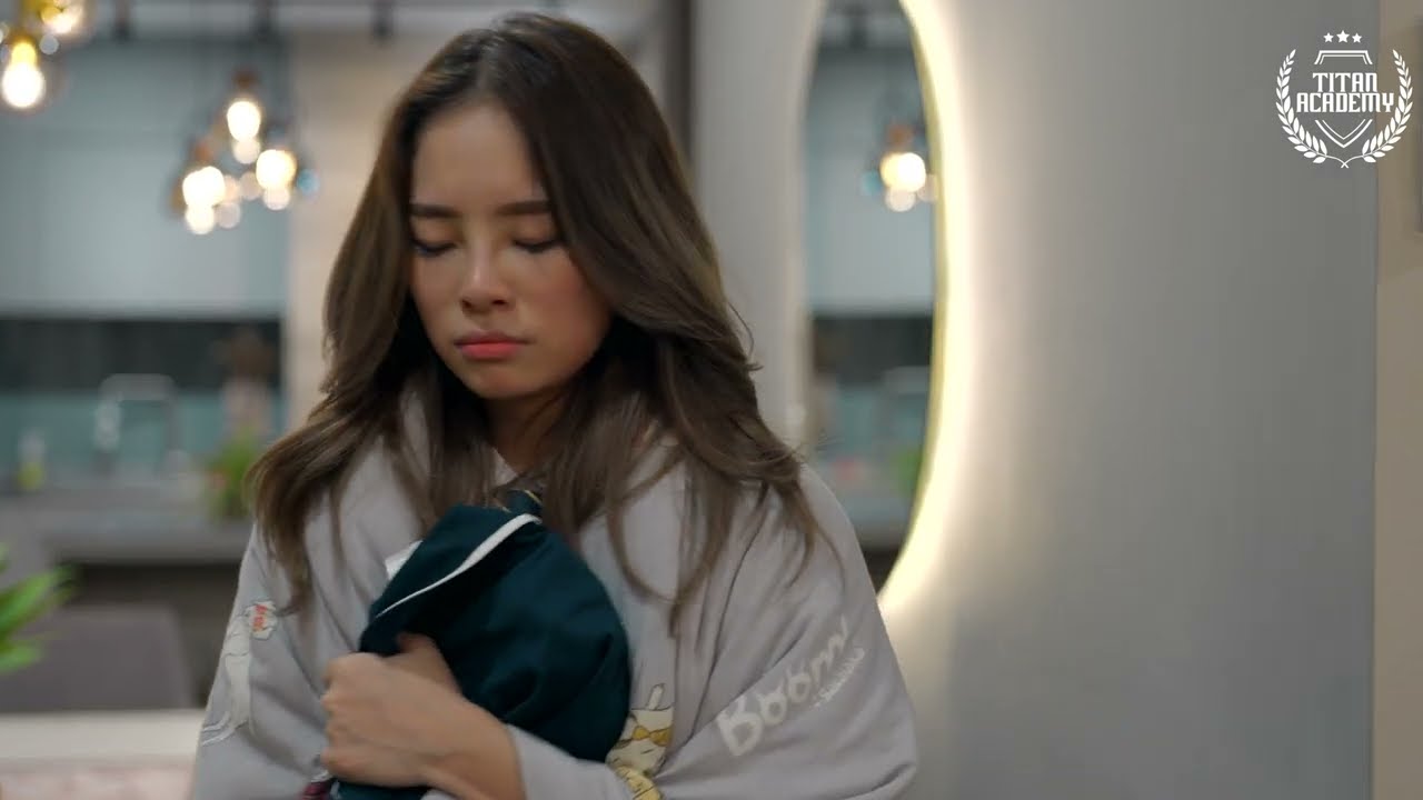 Nothing can stop Maddy from going to school - YouTube