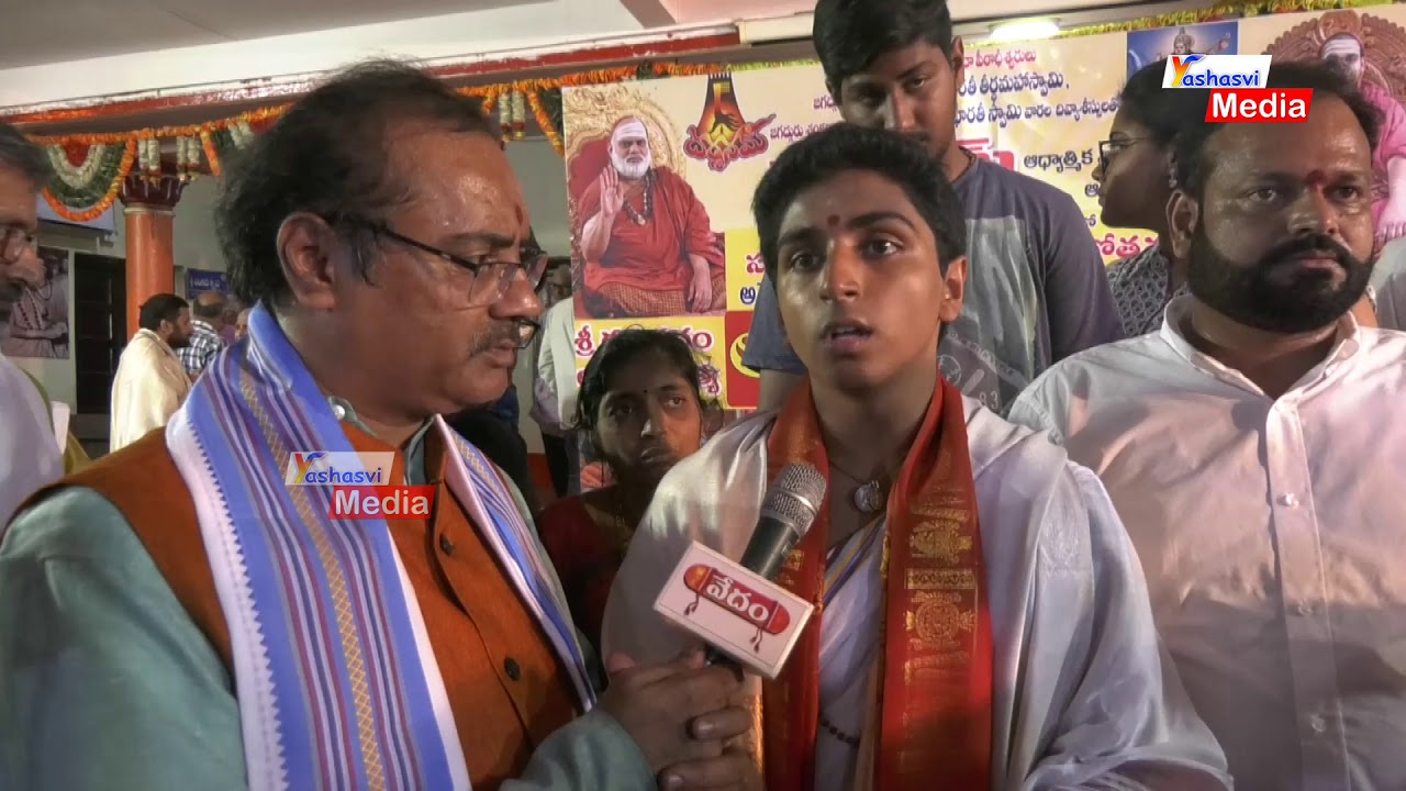 Gannavaram Lalit Aditya tells about Astavadhanam - YouTube