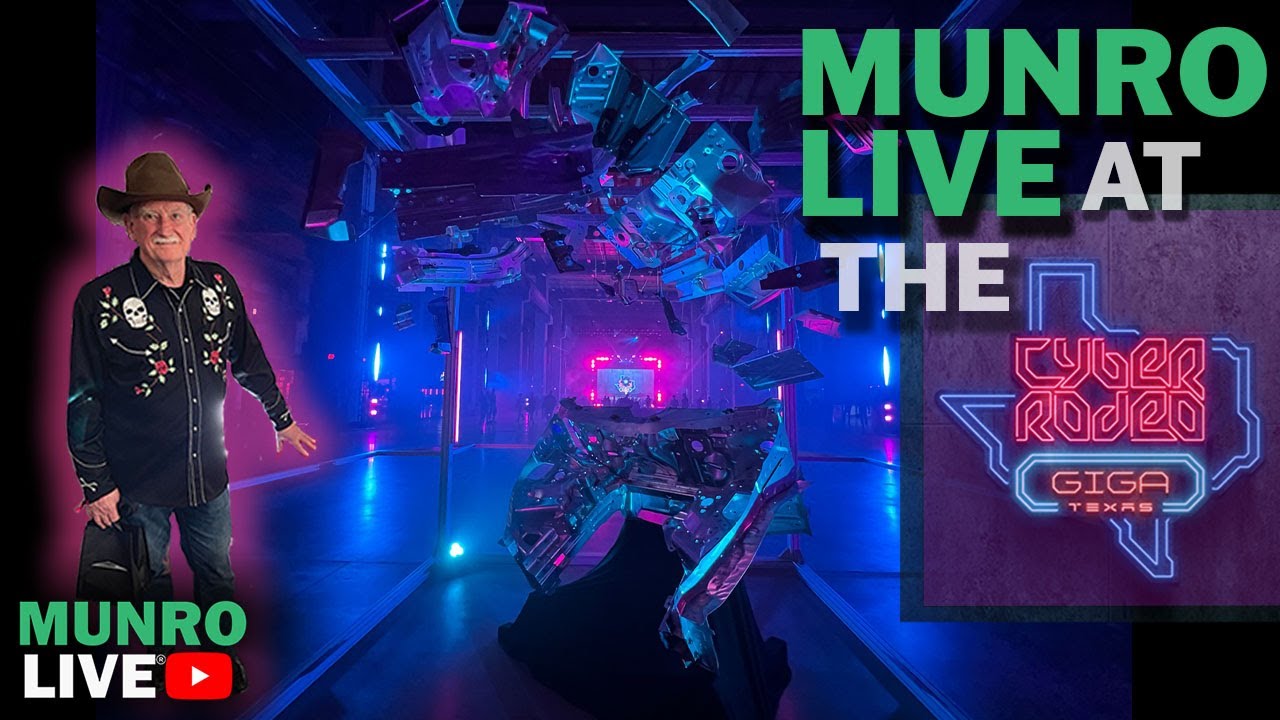 Sandy at Cyber Rodeo Giga Texas - YouTube