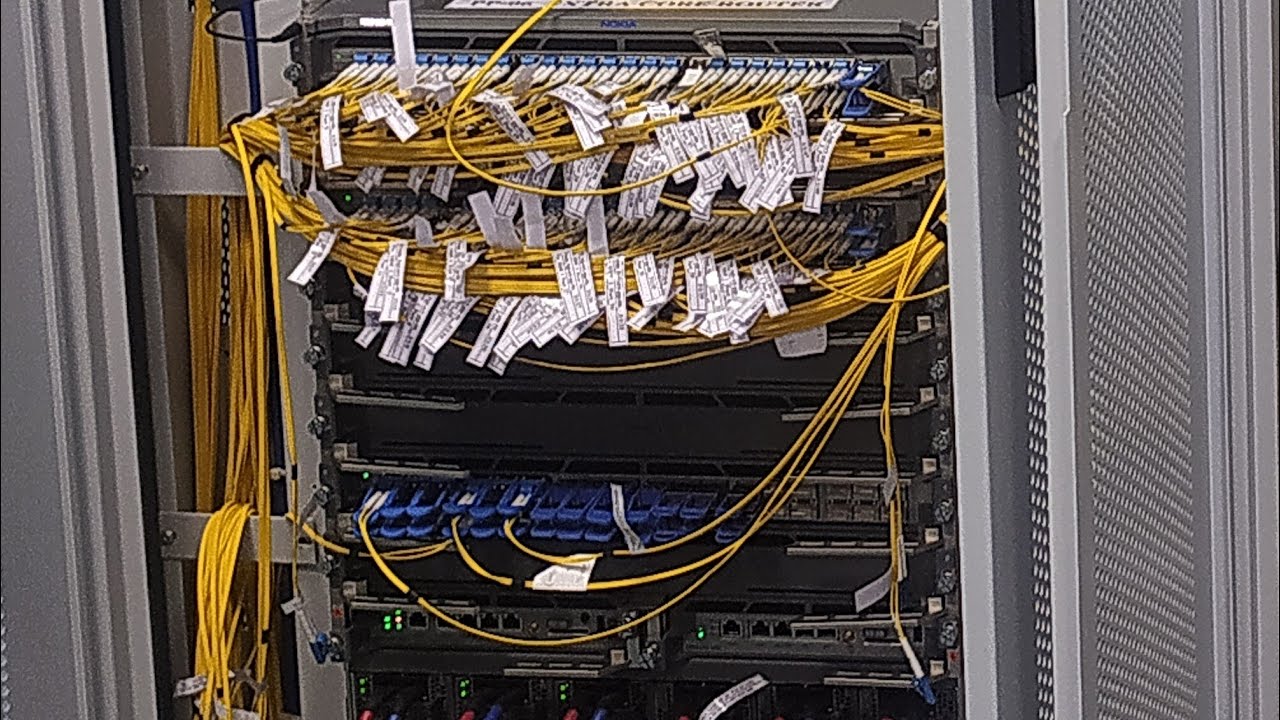 Nokia 7250 IXR 10 Router Cleaning activity in live network - YouTube