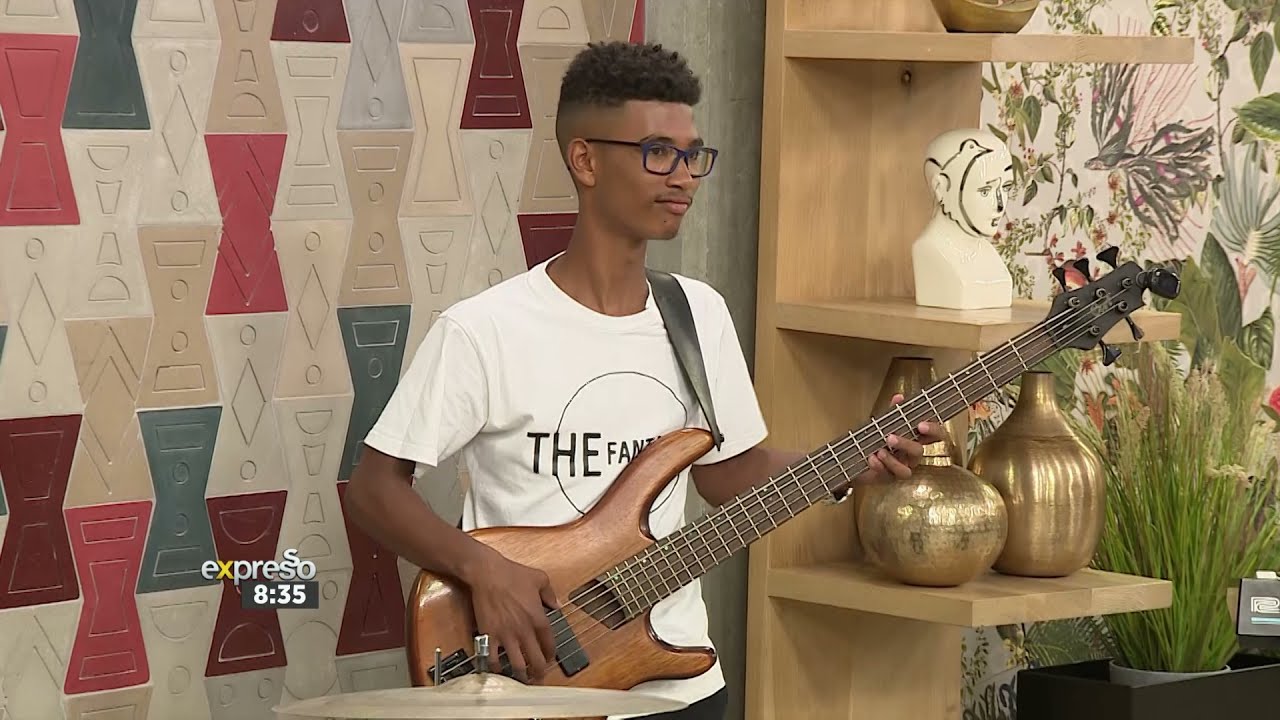 Music: The Fantastics perform 'Mahala Jive' by Bobby Hendrix Accords ...