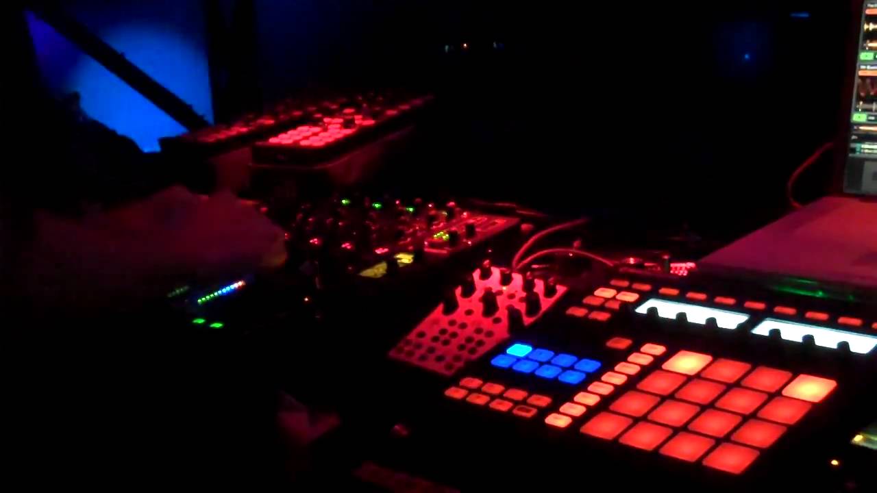 DJ Endo @ Stereo Nightclub [Montreal, QC] - pt 1 - YouTube