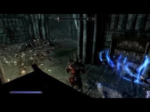 Skyrim Hellhound running in place LOL - YouTube