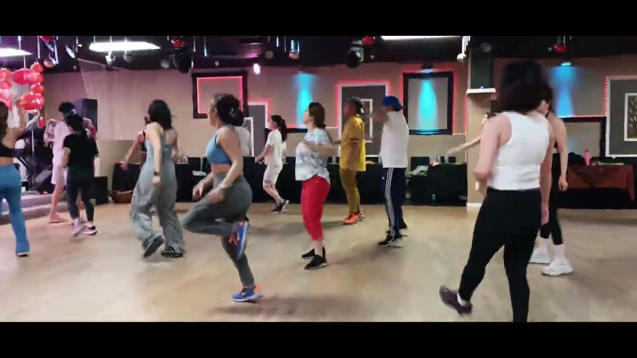 The Duc tham my at NT DANCE STUDIO moi Toi Monday 6-7:30 - YouTube