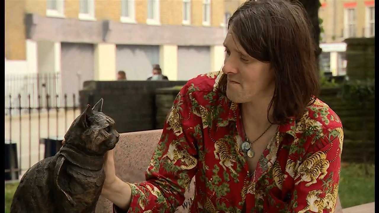 Statue To Street Cat Bob Unveiled In Islington Green UK BBC London statue-to-street-cat-bob-unveiled-in-islington-green-uk-bbc-london