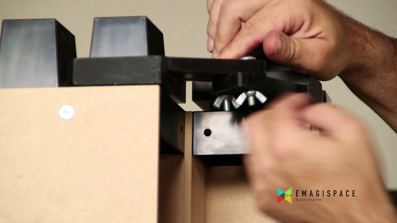 Build Hinged Wall - YouTube