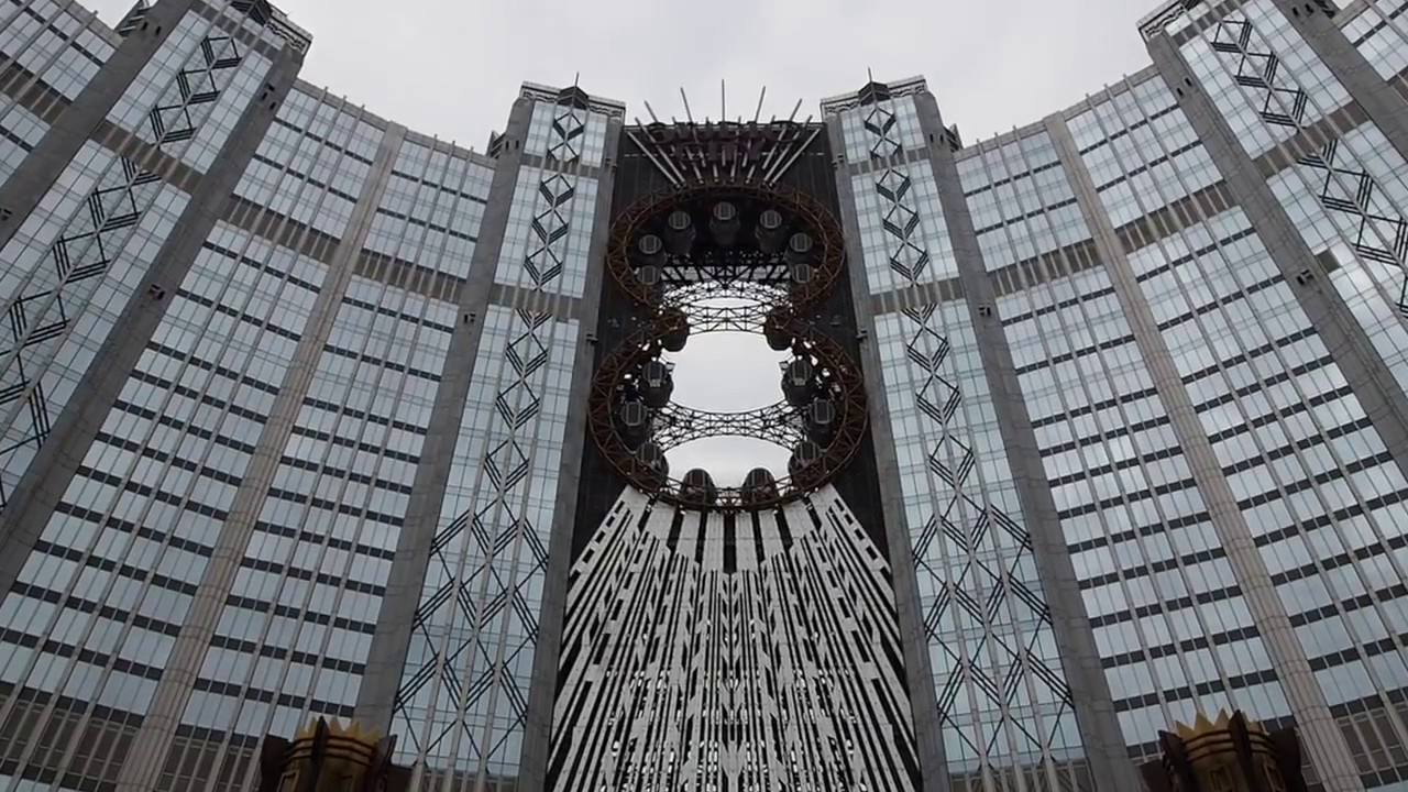 Macau Studio City Figure-8 Ferris Wheel (Golden Reel) - YouTube