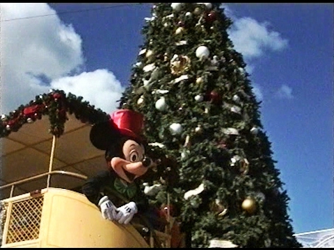 Christmas Time at Epcot Walt Disney World December 1998 - YouTube