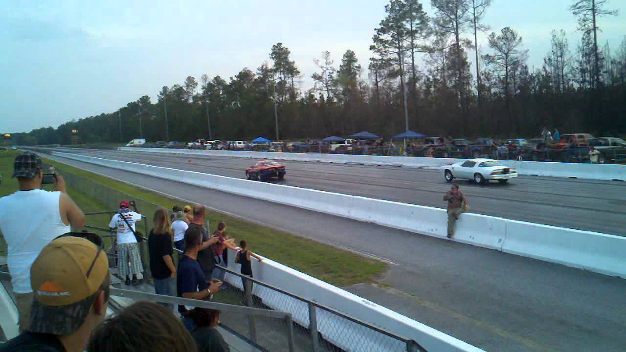 Ford beating up on chevy - YouTube