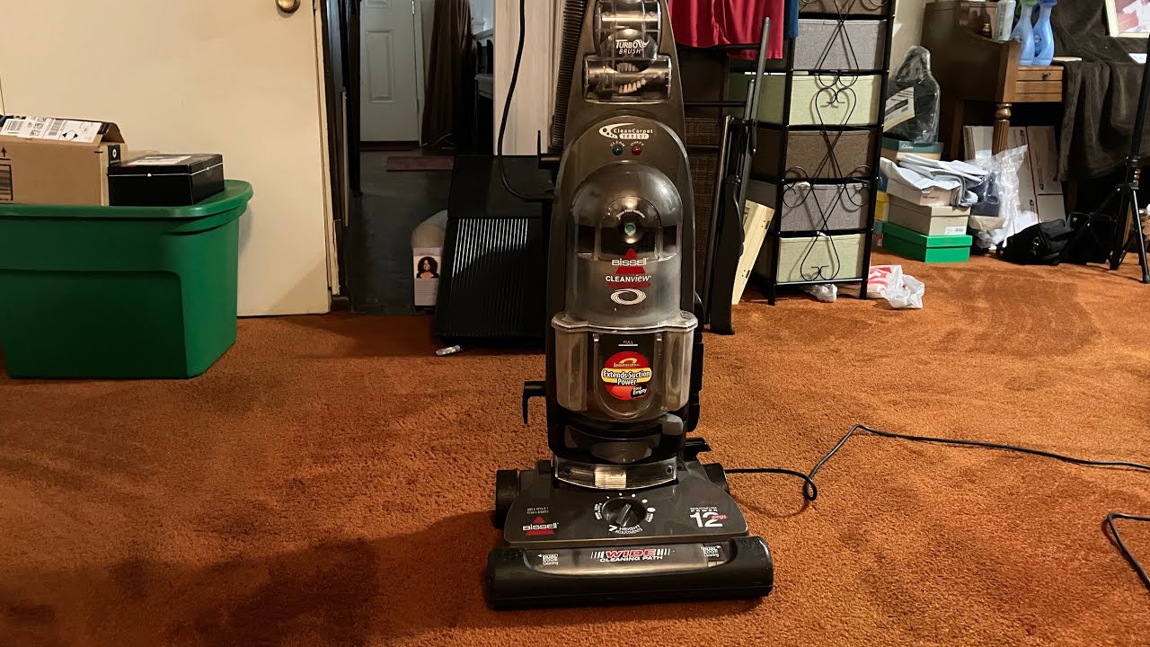 Bissell CleanView Revolution Deluxe(53F8) Bagless Upright Vacuum ...