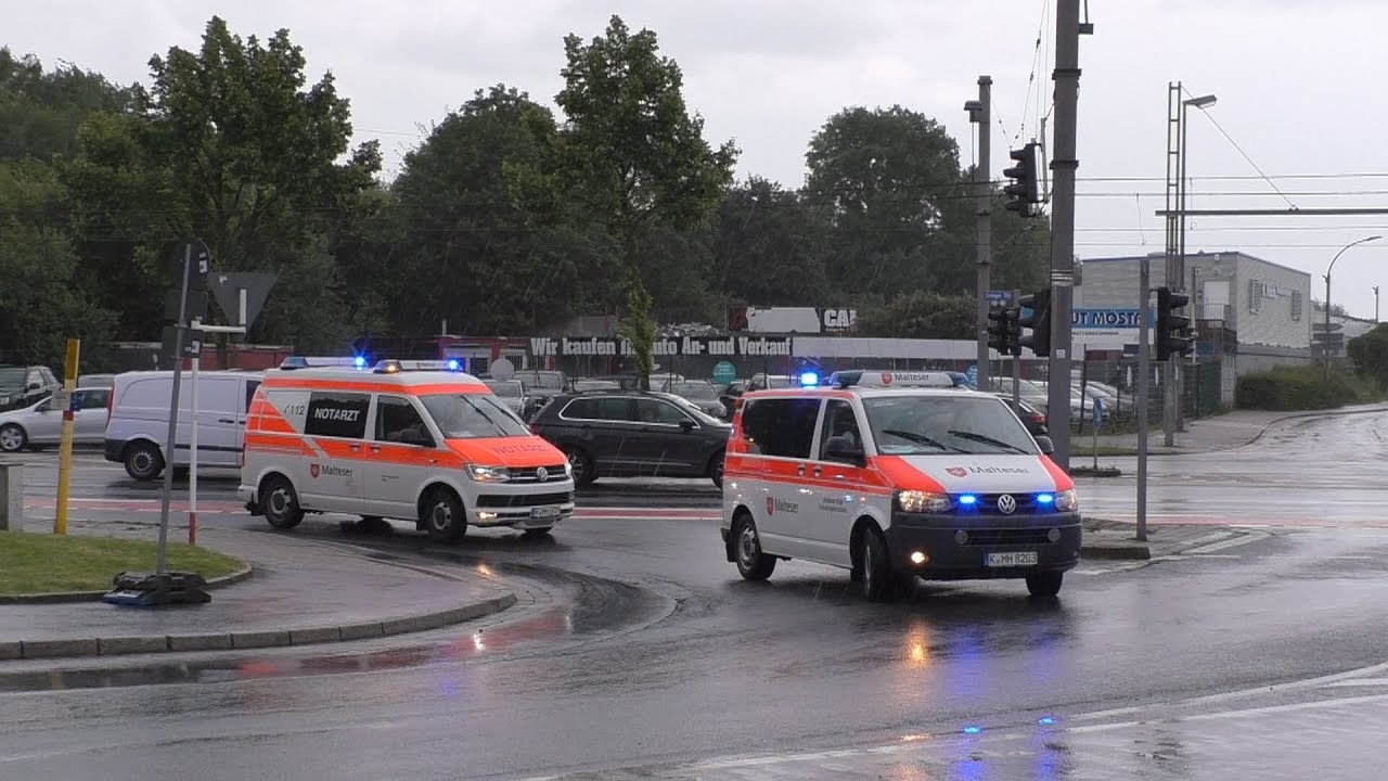 [Beinahe Unfall- RTW mit Vollbremsung] PTZ 10 der Stadt Köln - YouTube
