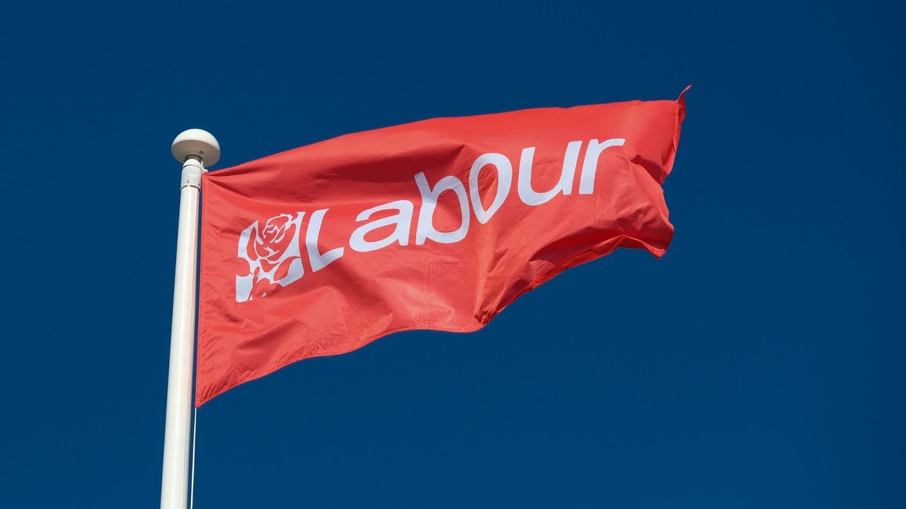 "The Red Flag" Labour Party anthem - YouTube