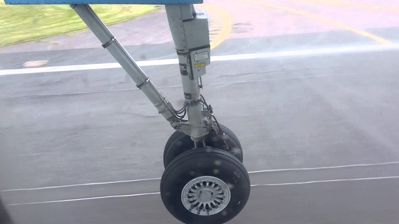 HD wheel view landing - YouTube