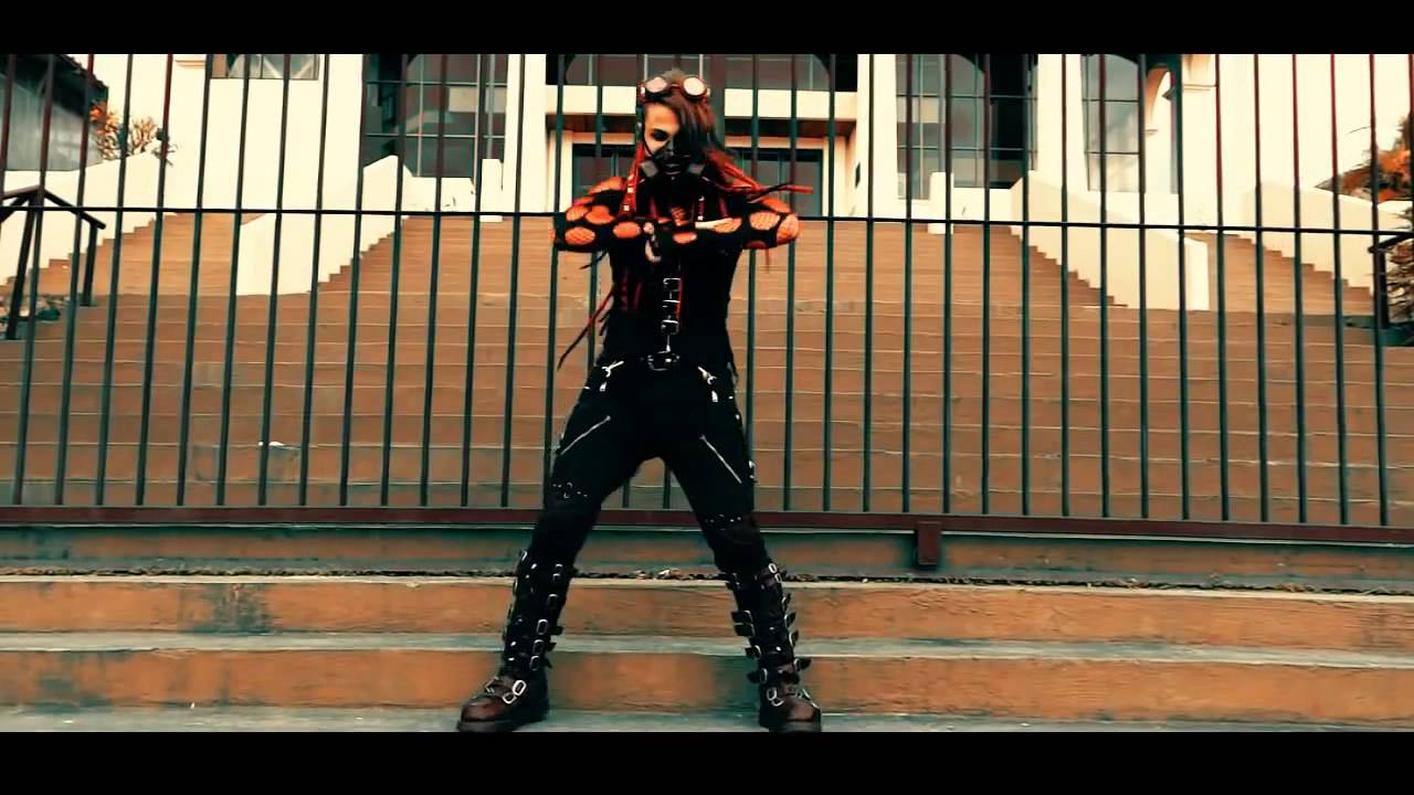 Industrial dance viriax - YouTube