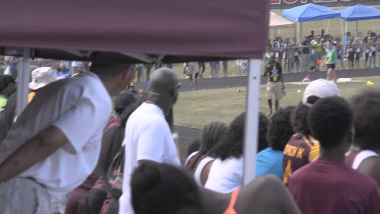 The Storm Track Club at Greenville Track Meet Parent Coach Woman 4x100m ...