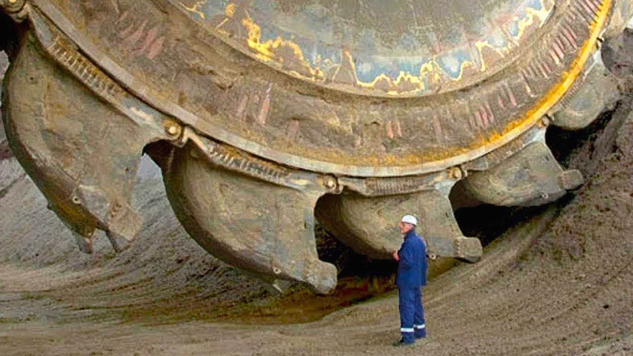 15 Abnormally Large Vehicles That Actually Exist - YouTube