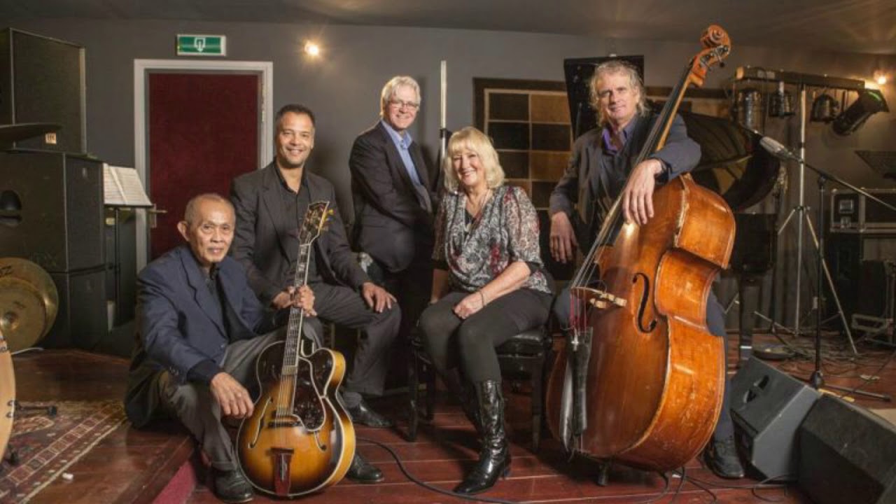 Billies Bounce performed by Osman Arif Quartet - YouTube