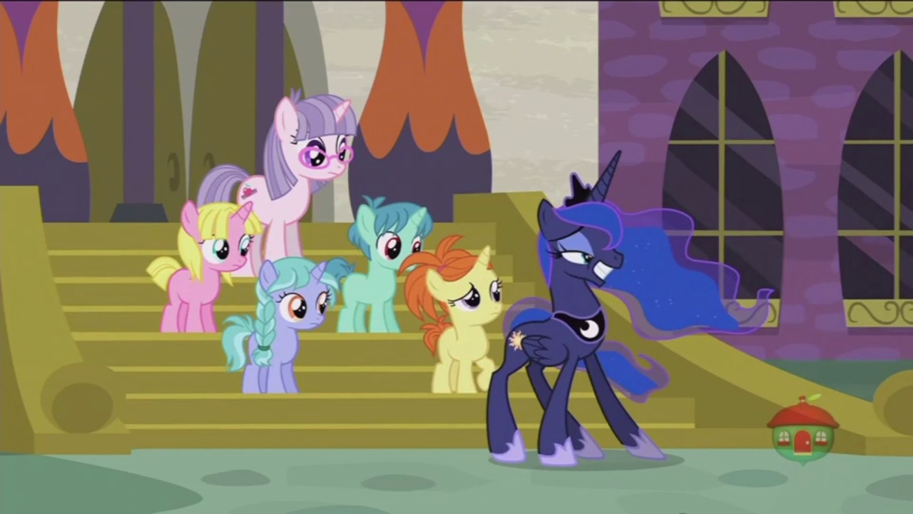 Princess Luna smiling for a whole day - YouTube