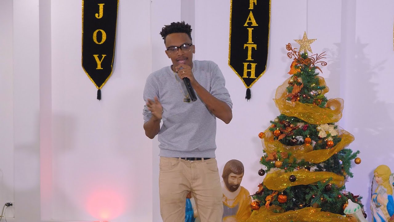 Jaron Nurse @ Isaac 98.1 FM Christmas In The Promise Yard - YouTube