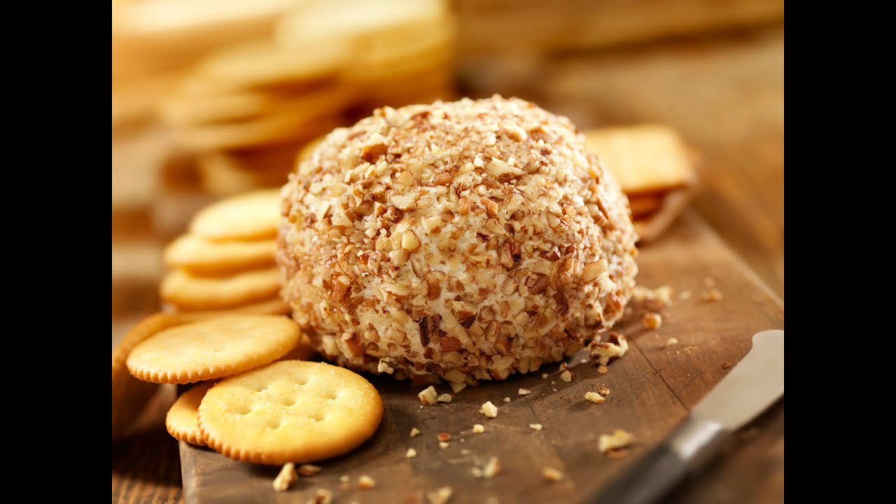 It's not the holidays without a cheese ball! How to center a party ...