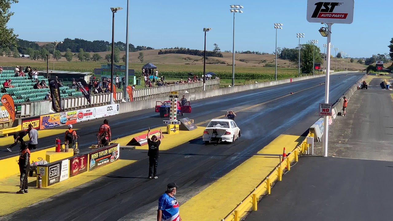 Rotary powered Evo runs 8.68 - YouTube