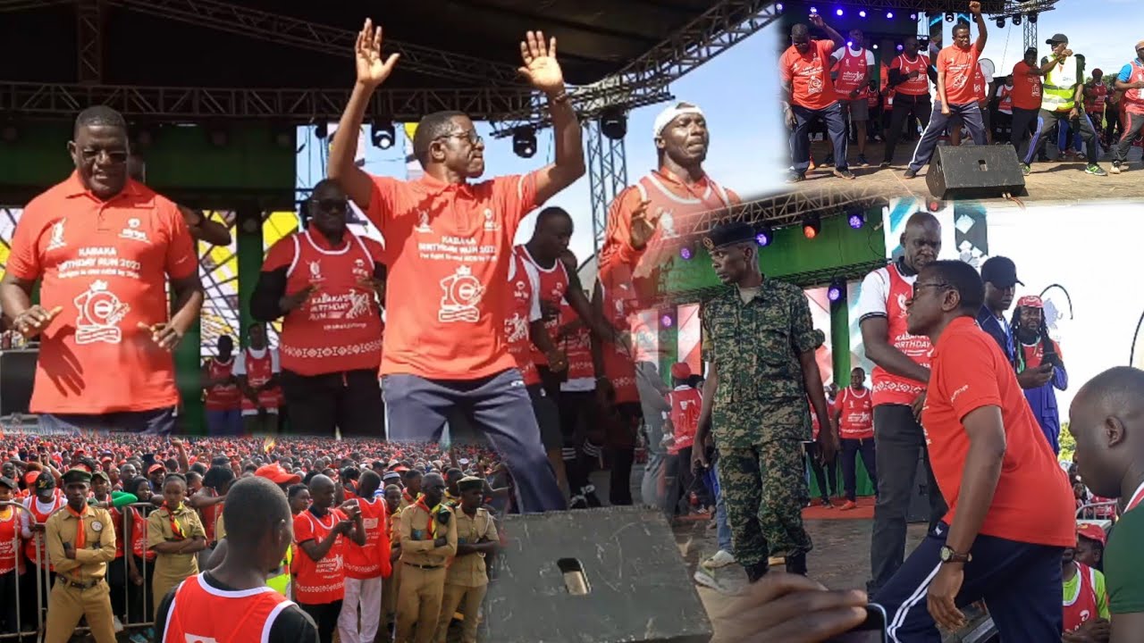 Owekitibwa Katikiro Mayiga Abantu Bamuyise Nalumansi Bwaze Ku Stage ...