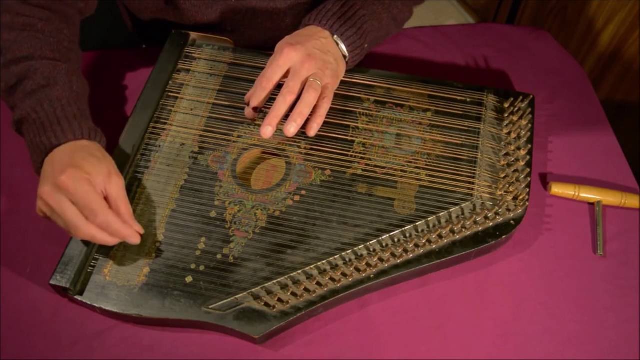 Lo que hay que saber de una cítara - YouTube