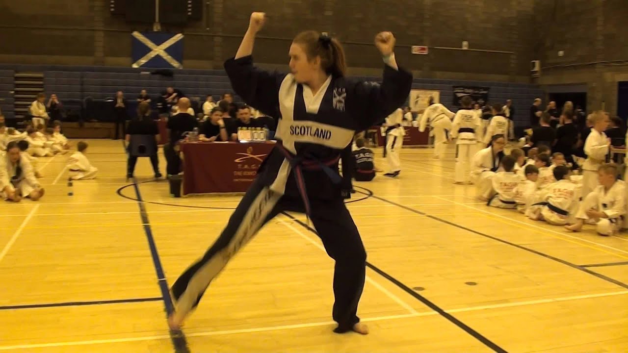 2015 TAGB Scottish Taekwondo Championships Rowan Mitchell Toi Gye - YouTube
