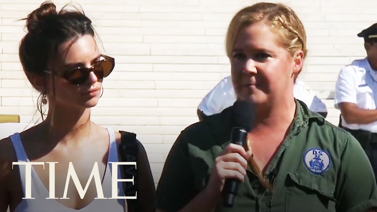 Amy Schumer And Emily Ratajkowski Clash With Police While Protesting ...