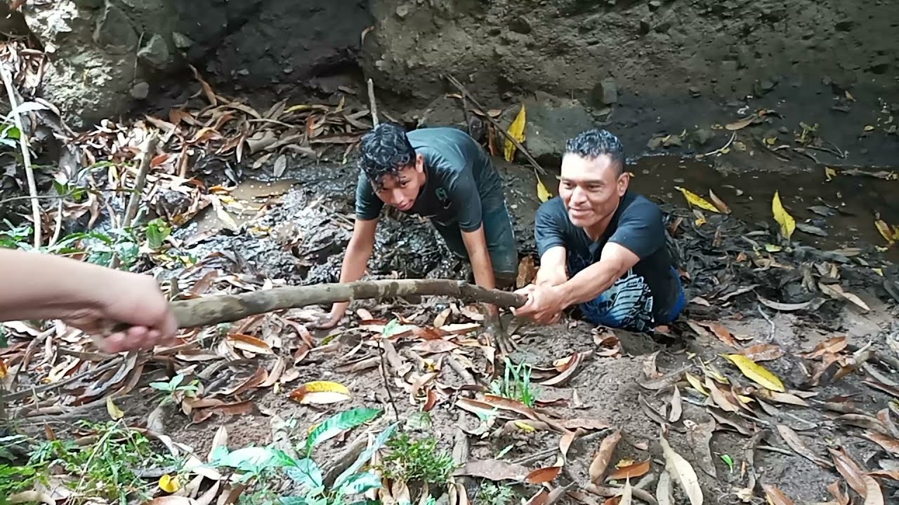 Llegamos a un pantano de lodo - YouTube