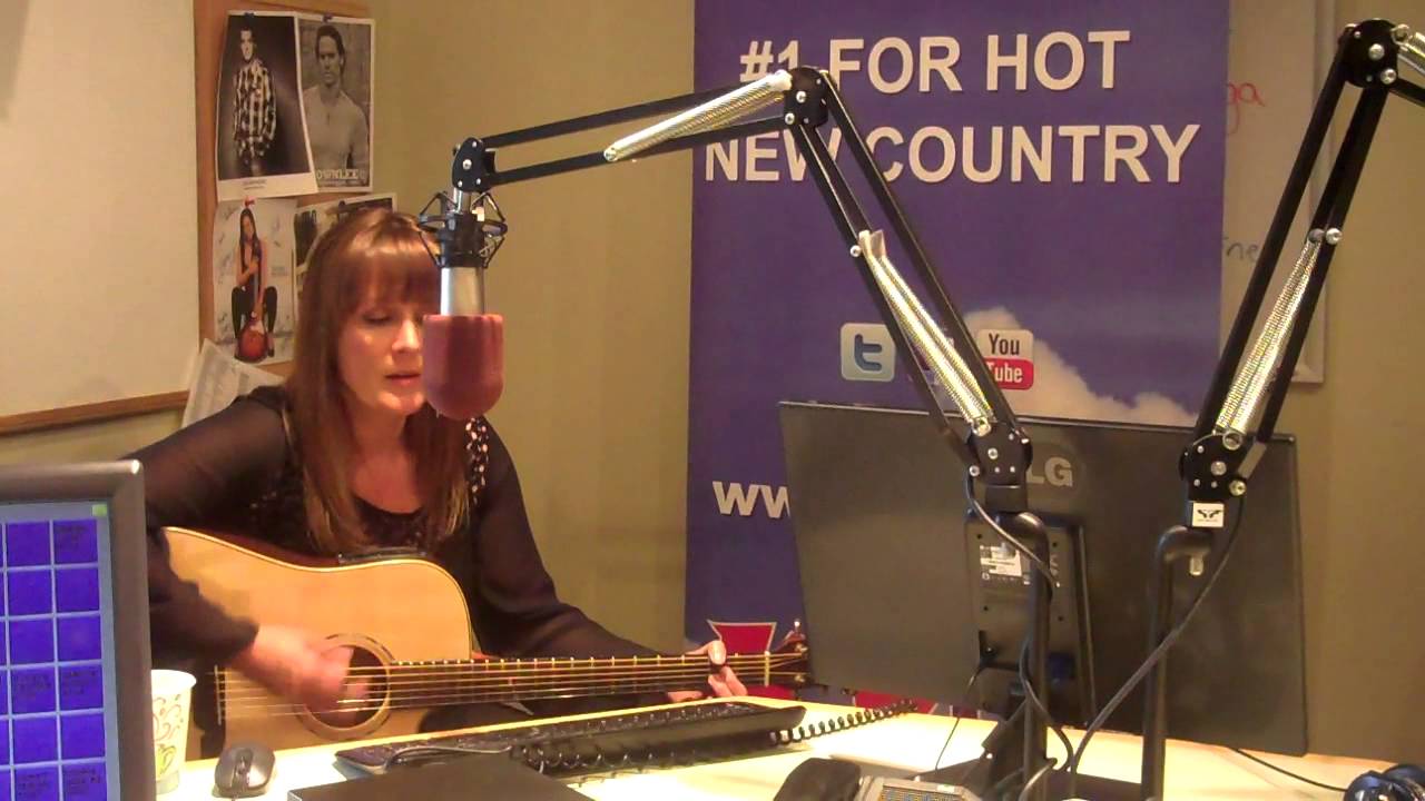 Live at KX 947 - Michelle Wright - Strong - YouTube