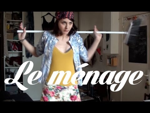 Le ménage - Les Biches