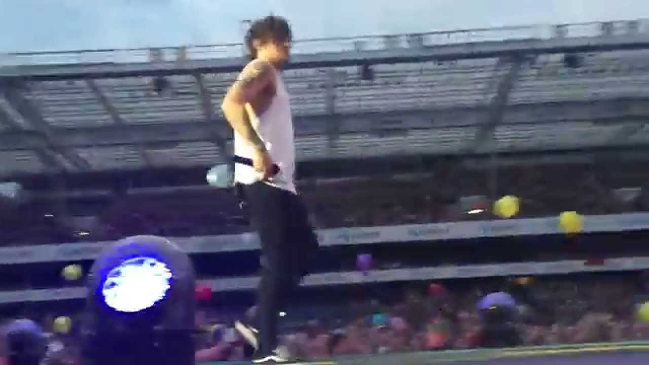 One Direction - No Control (Balloon Project) | Norway, Oslo, 19.06.15 ...