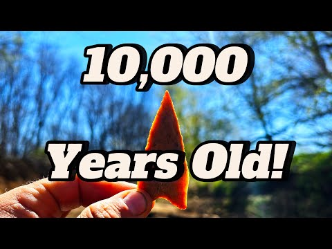 We Found a 10,000 YEARS OLD Arrowhead in our Creek!