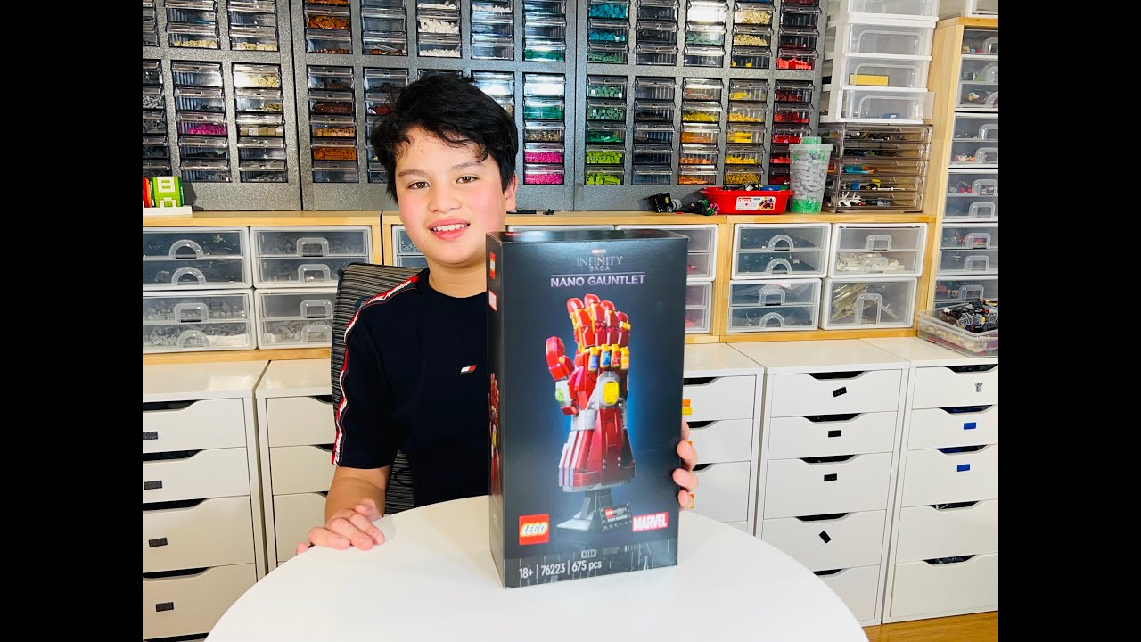 Lego Nano Gauntlet 76223 Live build - YouTube