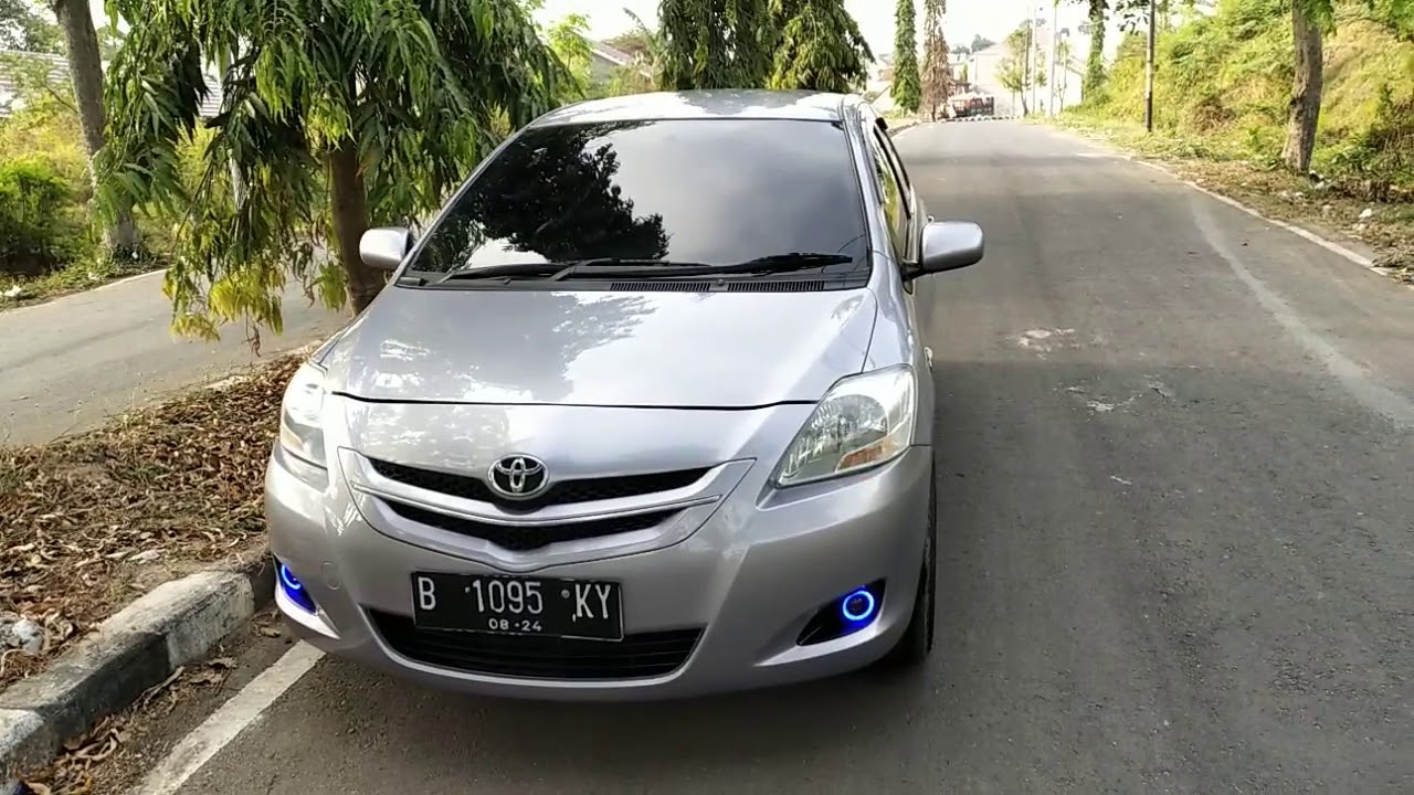 Vios limo ex Bluebird warna terbaru silverstone - YouTube