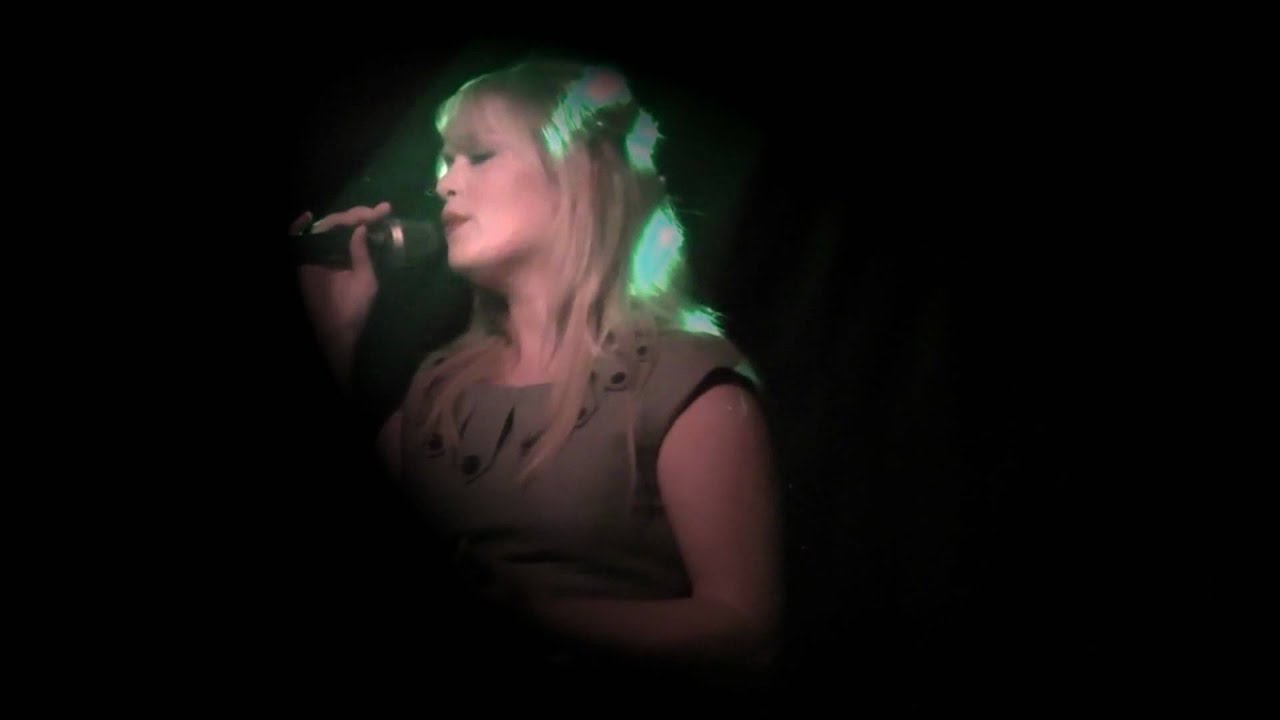 Duffy Tribute Beth McCann - Oh Boy - YouTube