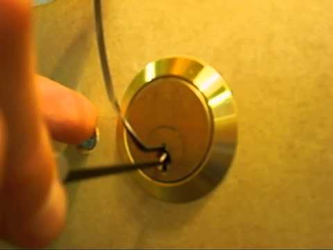 Pin Tumbler Picking - Basic Lock - YouTube