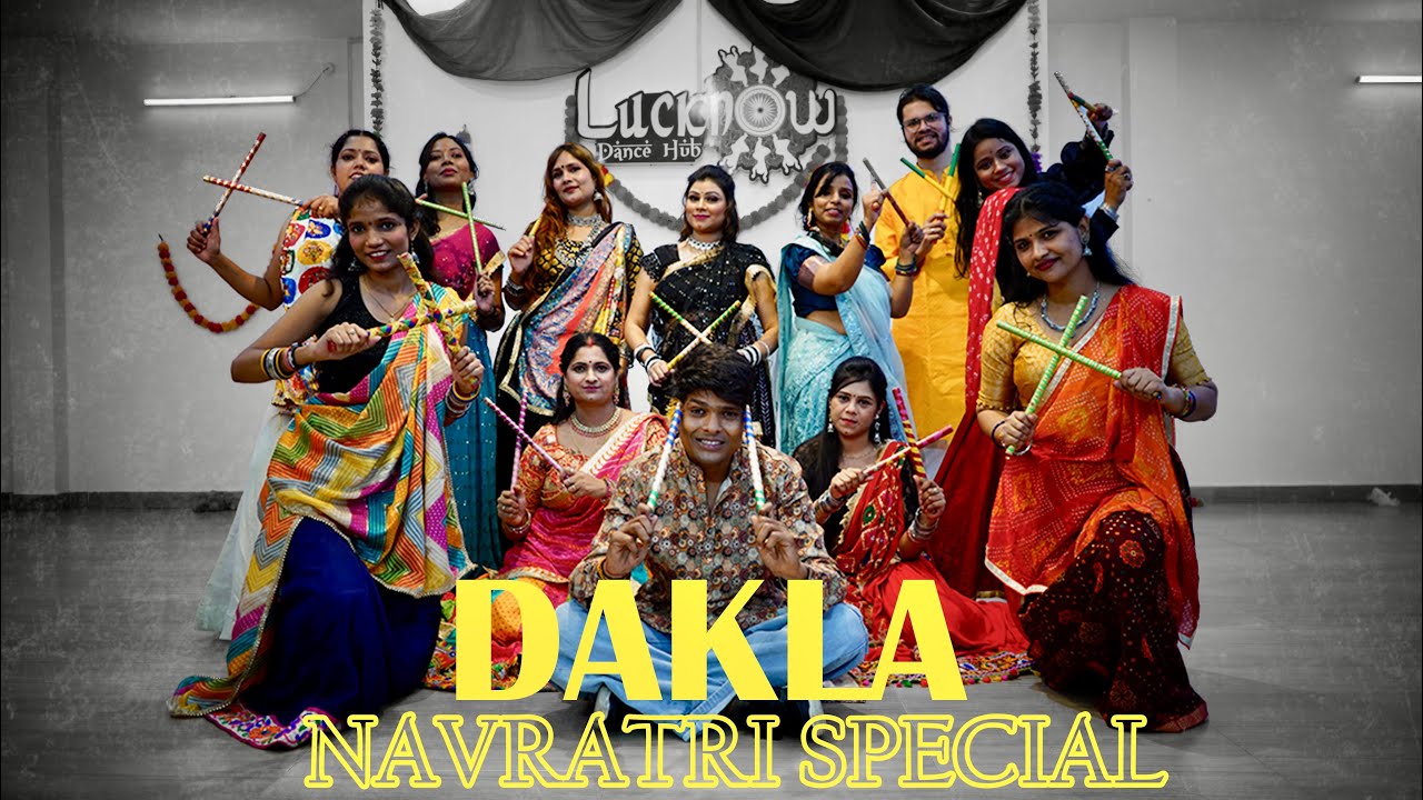 DAKLA 2 I NAVRATRI SPECIAL I LUCKNOW DANCE HUB I BOLLYWOOD BATCH - YouTube