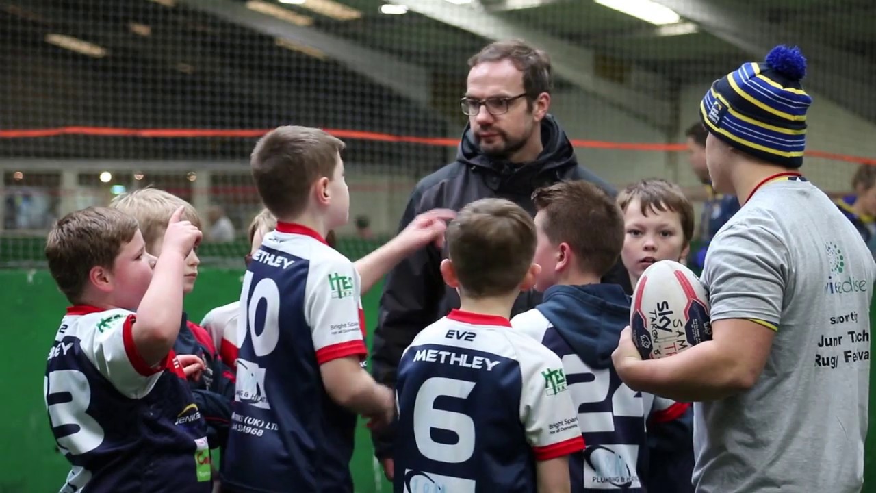 Winter Indoor Junior Touch Rugby Festivals - YouTube