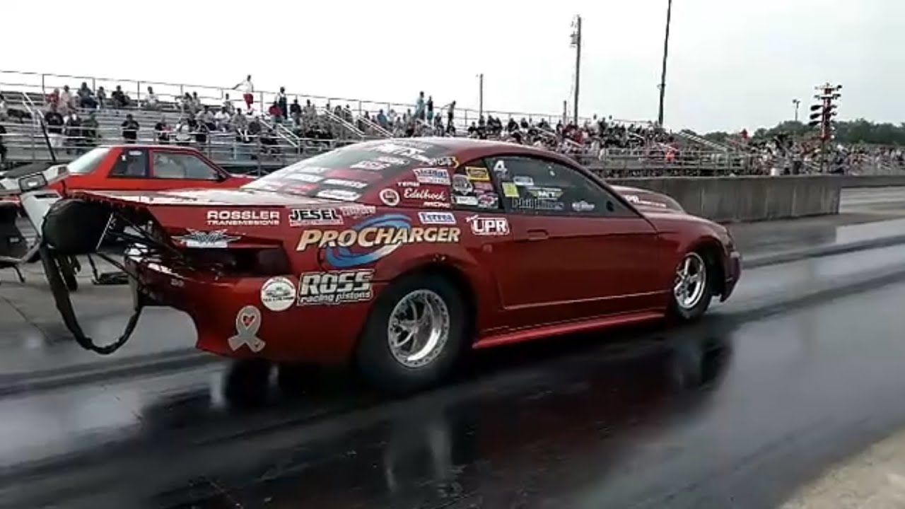 Small tire race in Ohio Valley - YouTube