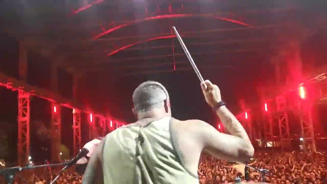 NOFX - Bob live at Punk In Drublic Milan 22/05/22 - YouTube