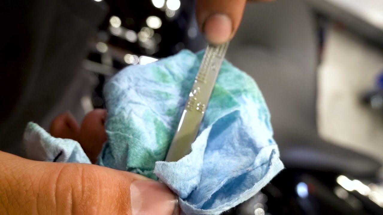 How to Check the Oil on your Harley-Davidson Motorcycle - YouTube